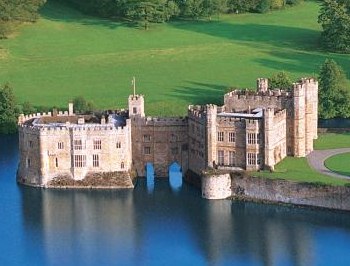 Stable Courtyard at Leeds Castle - Historic UK