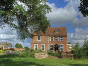 Historic Accommodation in England - Historic UK