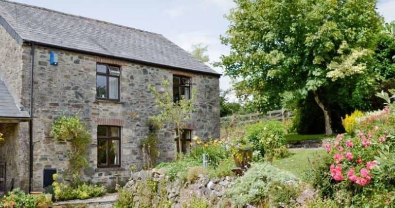 Holiday Cottages in Devon - Historic UK
