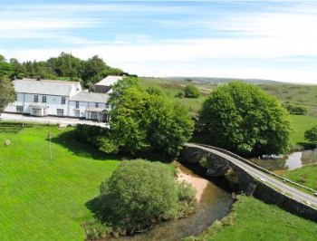 Country House Hotels in Devon - Historic UK