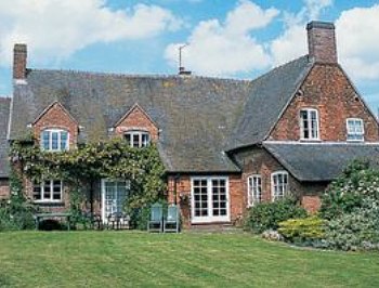 Holiday Cottages to Rent on a Farm - Historic UK