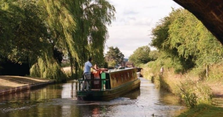 Boating Holidays in England and Scotland