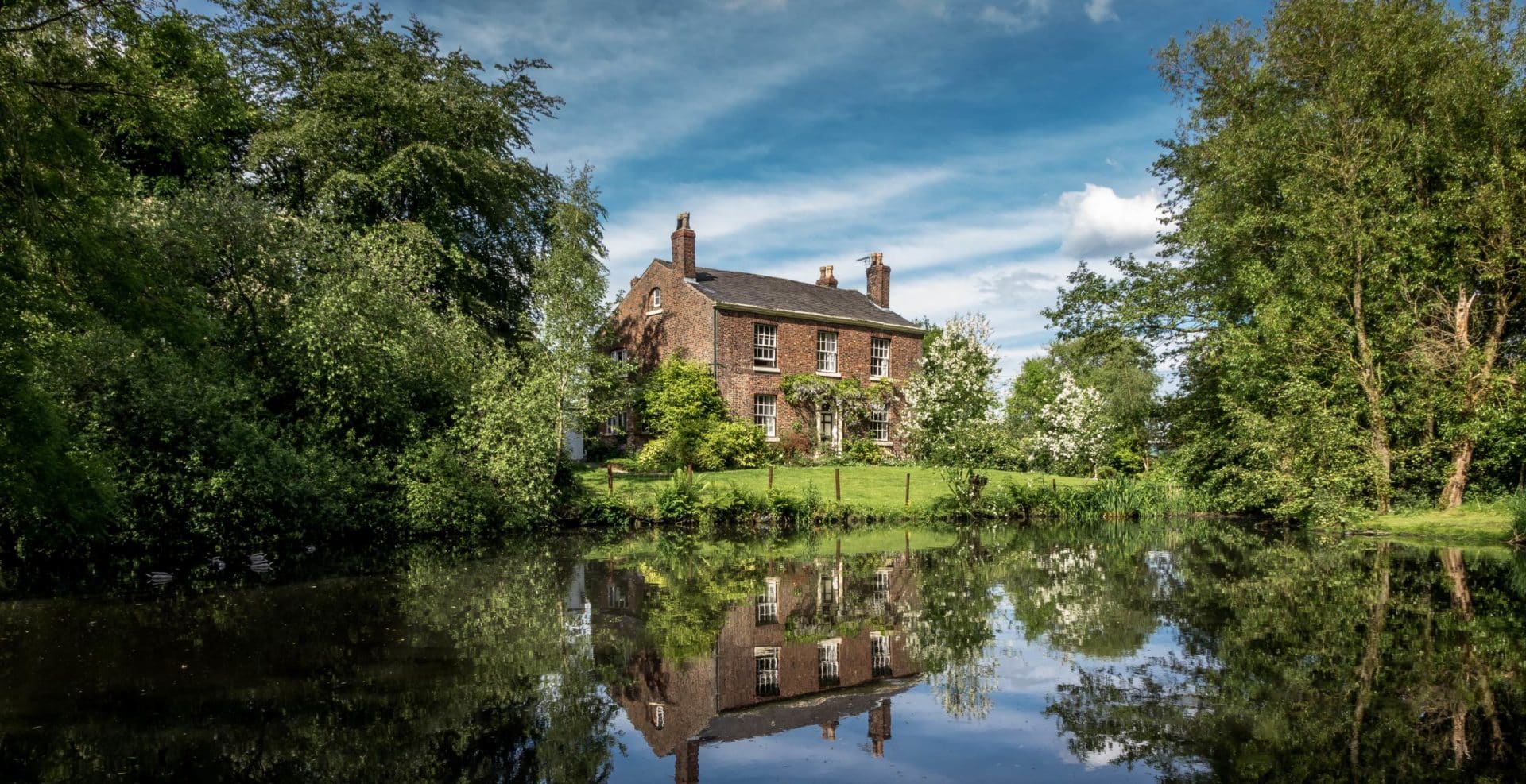 Large Holiday Cottages in the UK | Historic UK