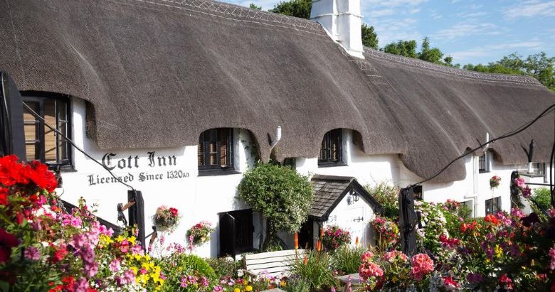 Historic Accommodation in England - Historic UK