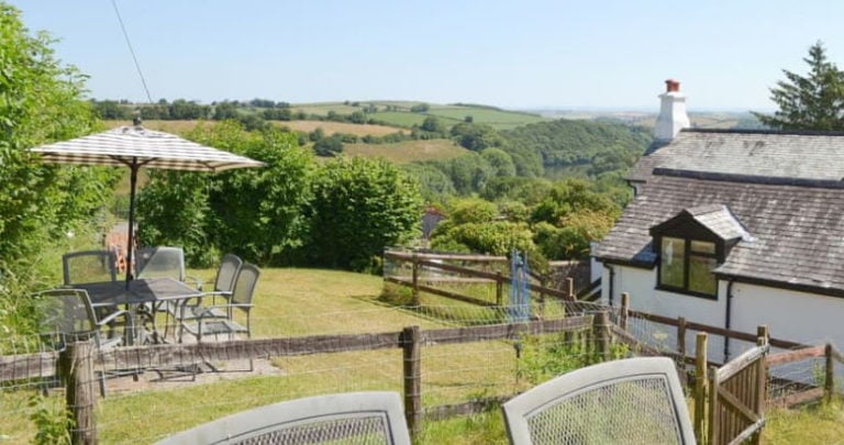 Cottages with Shared Pools in Devon - Historic UK
