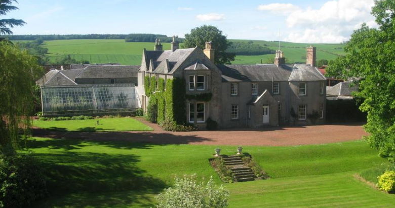 Historic Accommodation in Scotland - Historic UK