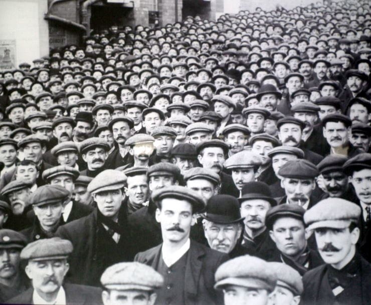 The General Strike 1926 - Historic UK