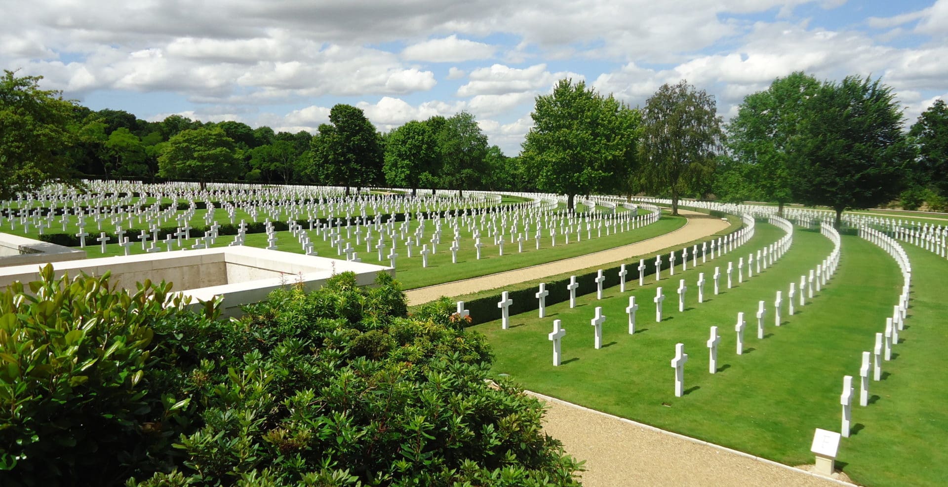 Cambridge's American Cemetery - Historic UK