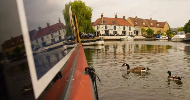 House Boat Holidays in England and Scotland