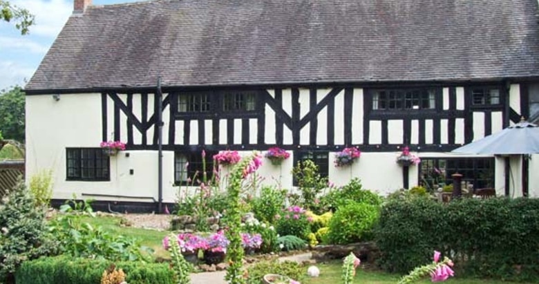 Historic Accommodation in England - Historic UK