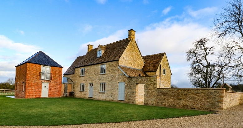 Large Holiday Cottages in the UK | Historic UK