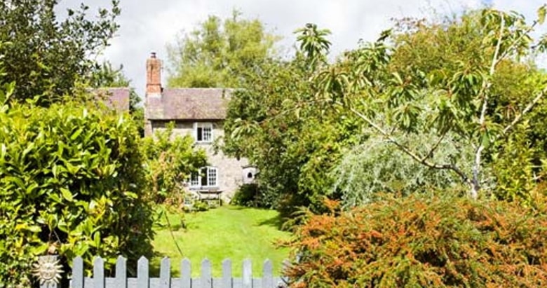 Holiday Cottages to Rent with an Open Fire - Historic UK