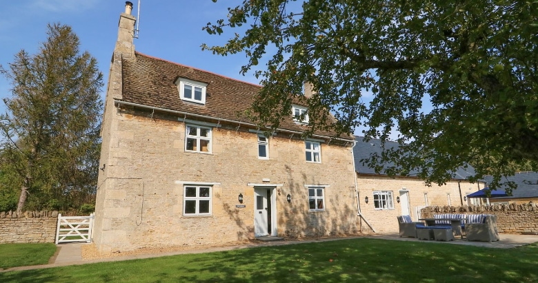 Large Holiday Cottages in the UK | Historic UK