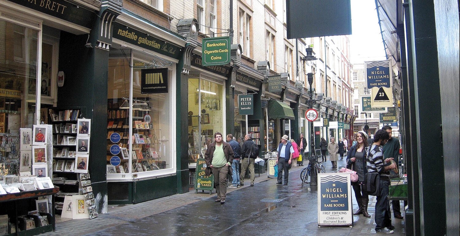 Secret London. A guide to those unusual, unseen and undiscovered parts ...