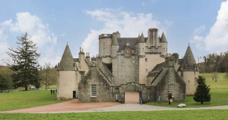 Rent a Castle - Exclusive Use Castles to Rent | Historic UK
