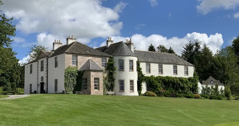 Historic Accommodation in Scotland - Historic UK